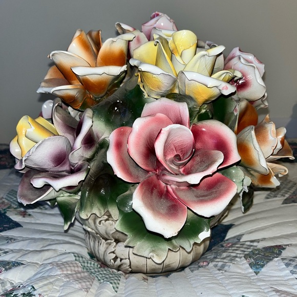 Capidimonte | Other | Capodimonte Flowers In Vase Authentic Made In ...